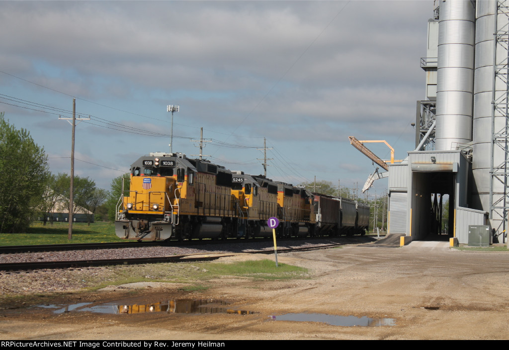 UP 1038 & others (2)